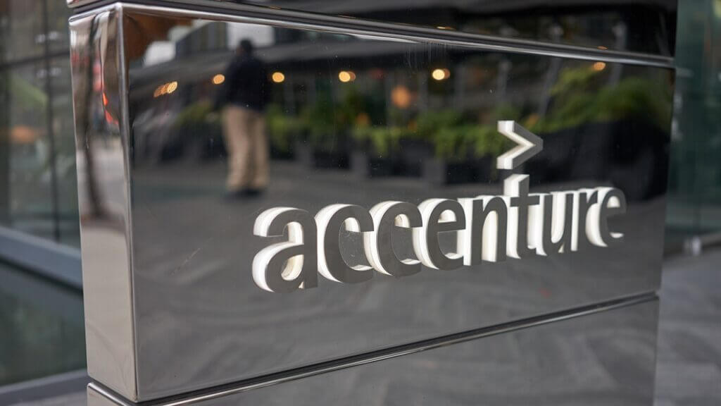 Accenture crece un 4% en 2023 | Computing
