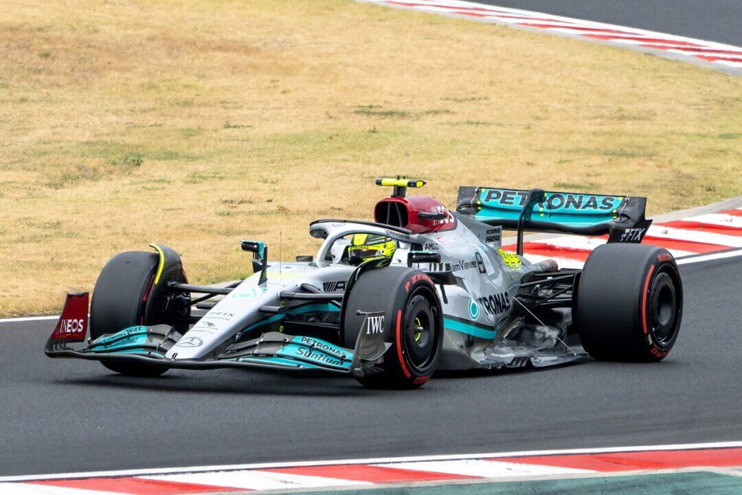 El equipo de Fórmula 1 de Mercedes acelera con SAP Cloud ERP